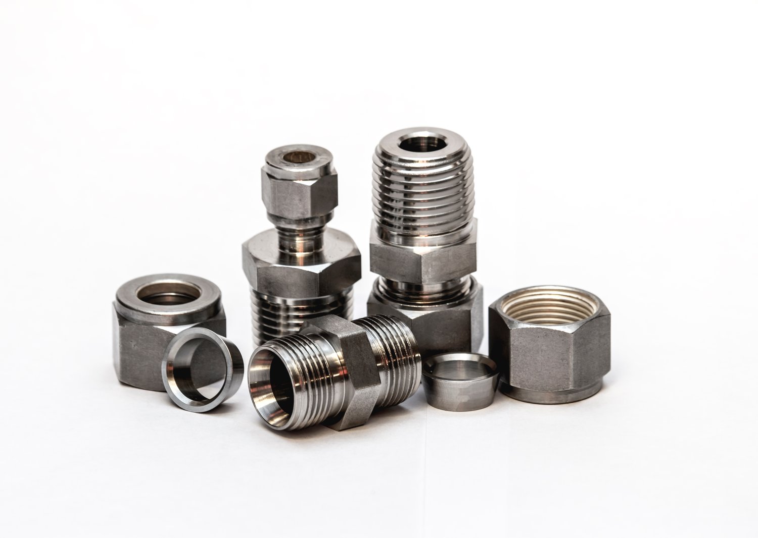 Understanding the Two Types of Tube Fittings